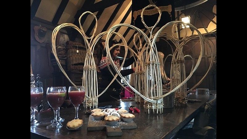 Christmas decorations workshop with Amanda Rayner